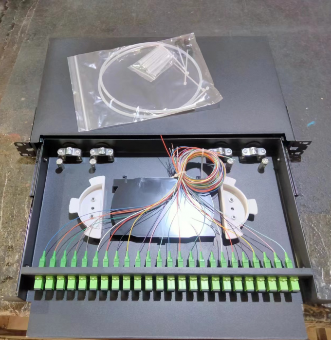 Rack Mount 19 Inch Fiber Optic Patch Panel For Single Mode Or Multimode ...